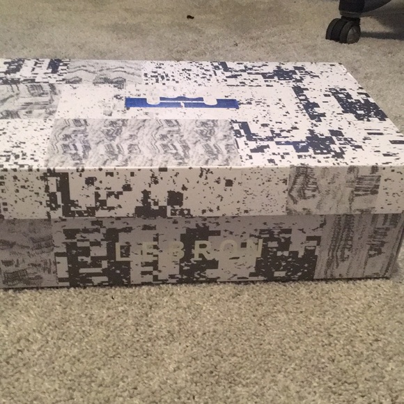 Nike | Shoes | Nike Mens Lebron Witness 2s | Poshmark